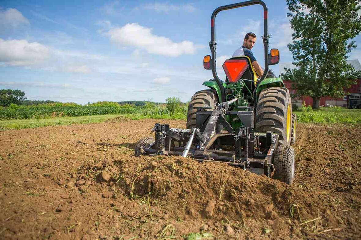 Tractor Driveway Grader & Landscape Rake - TR3e Property Edition