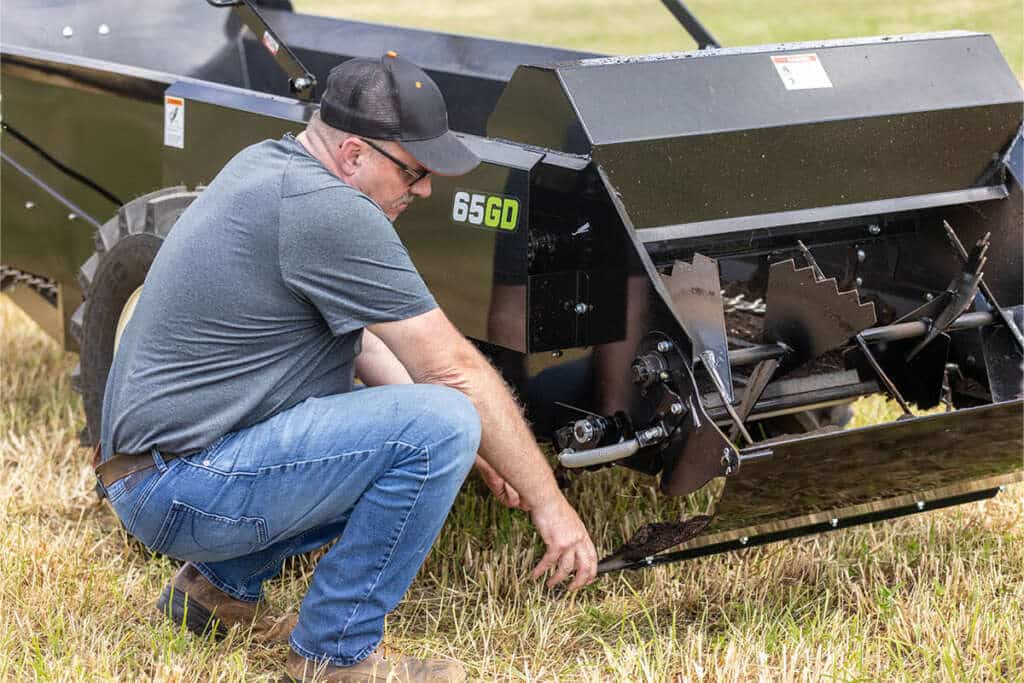 65ft³ Ground Driven Compact Manure Spreader for Sale - ABI Attachments